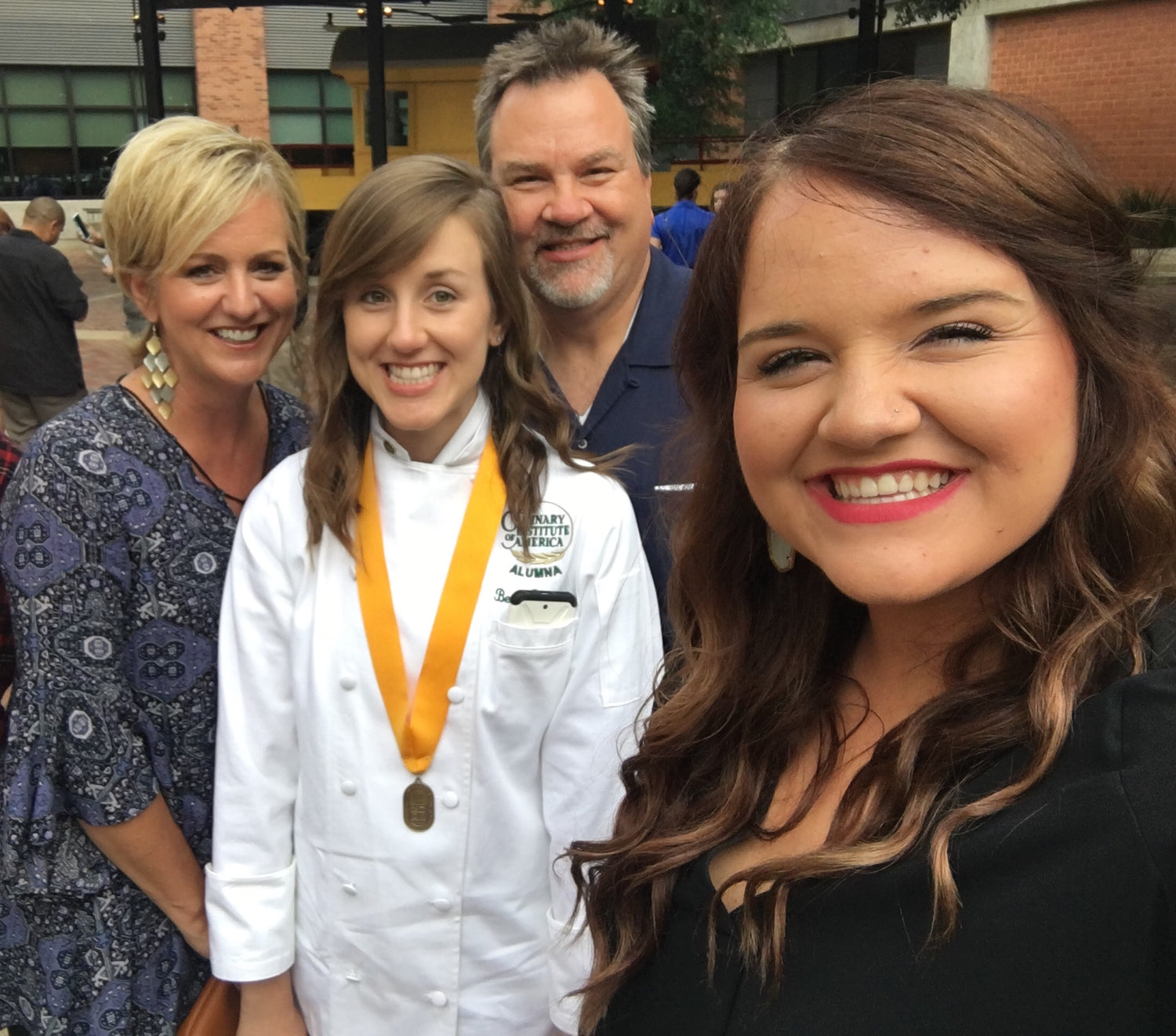 About Us – Beth the Bakerr